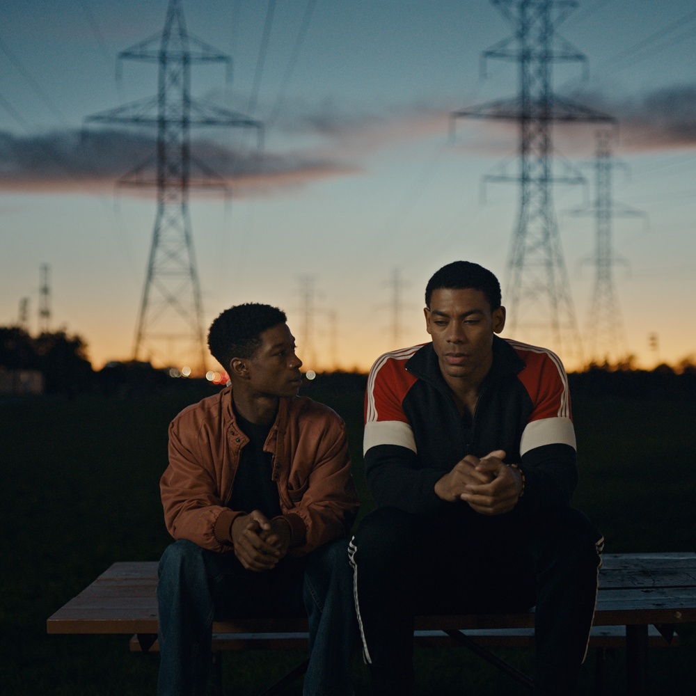 33 TOURS (2023) - Film - Cinoche.com